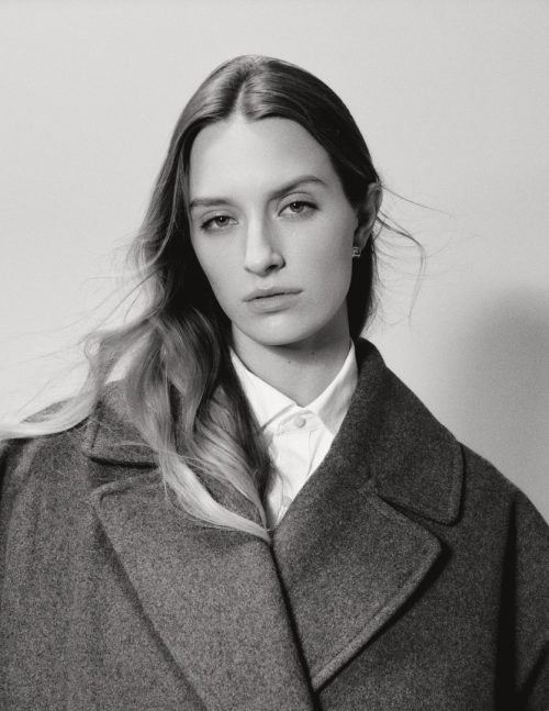 Isabelle Schilling - The Hive