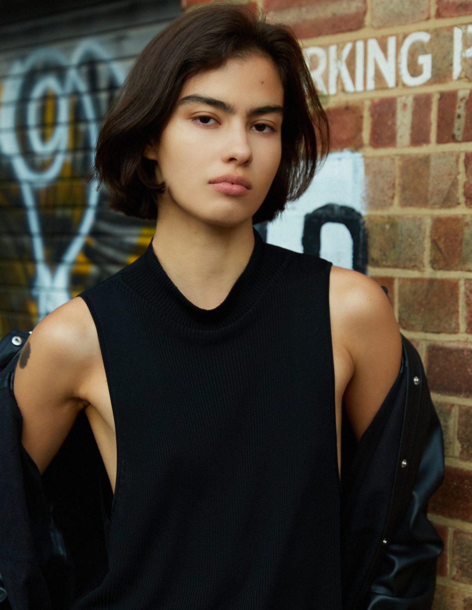 Vivi Cazotti - The Hive