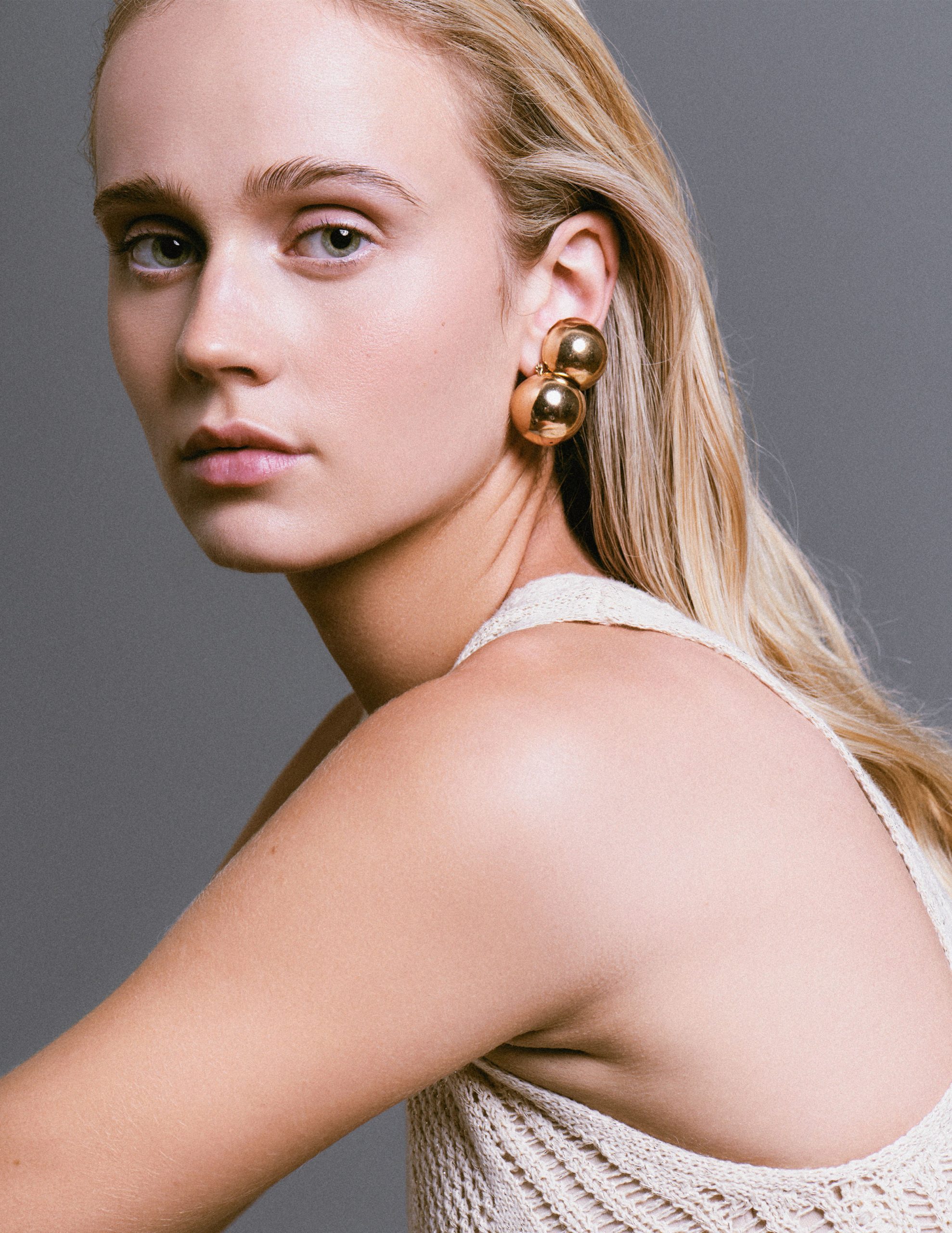 Amelia Feltham - The Hive