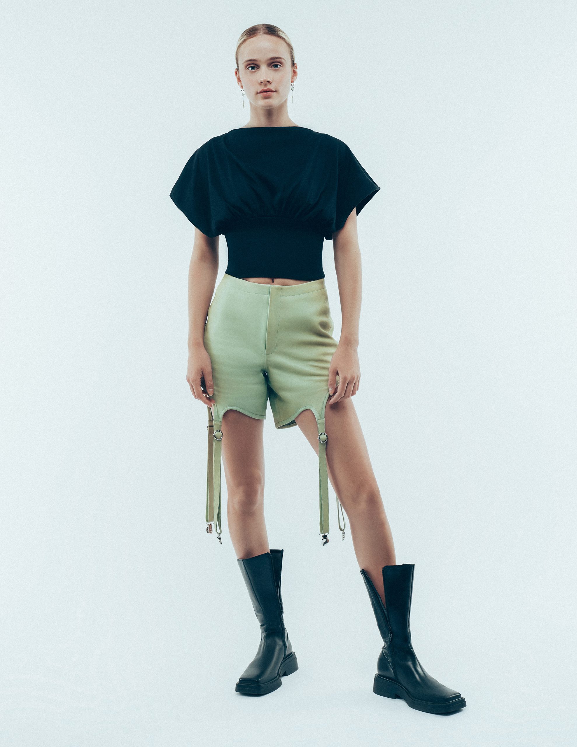 Amelia Feltham - The Hive